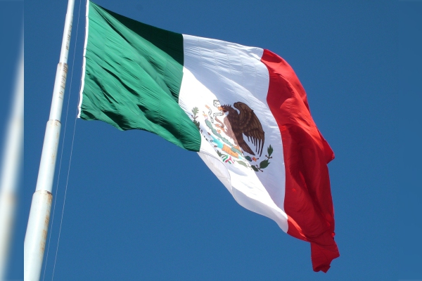 Bandera mexicana, símbolo patrio que más aviva el orgullo nacional