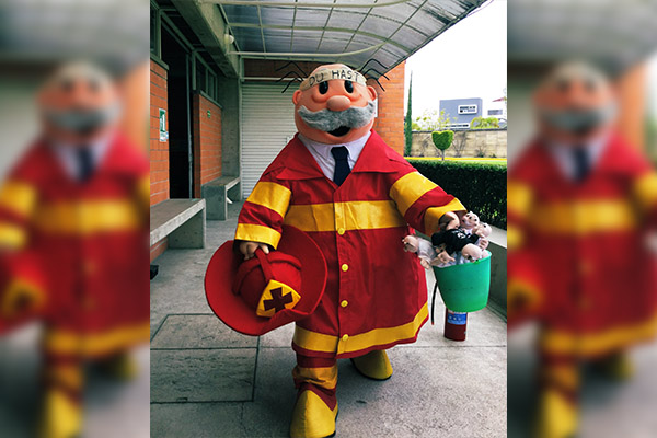 Fenómeno Doctor Simi, bien aprovechado por Farmacias Similares