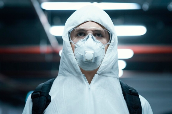 Científico operaba un laboratorio de metanfetaminas al estilo Breaking Bad