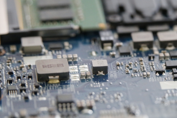 Qué hay detrás de la crisis de Intel